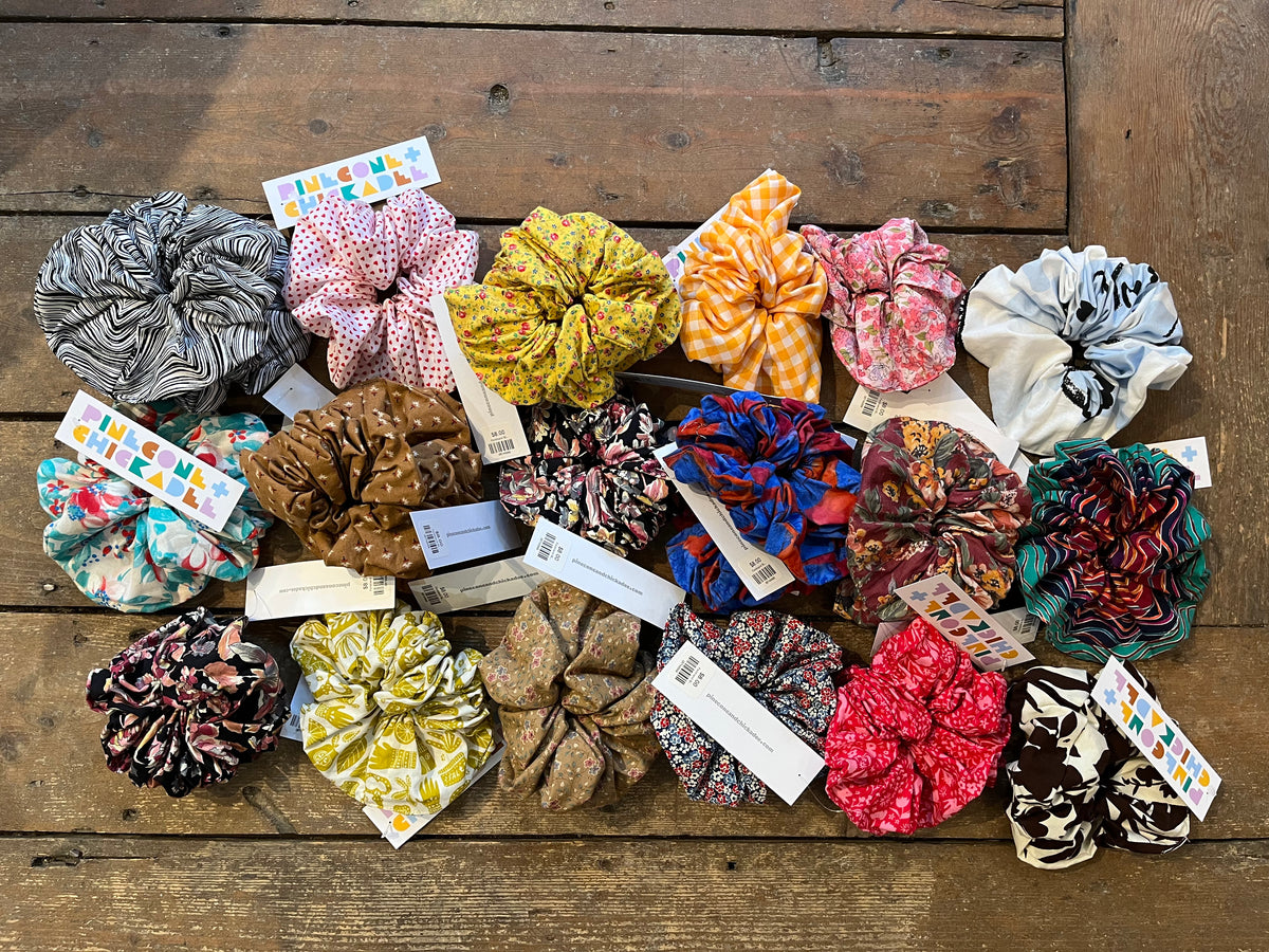 Big Scrunchy – Pinecone+Chickadee